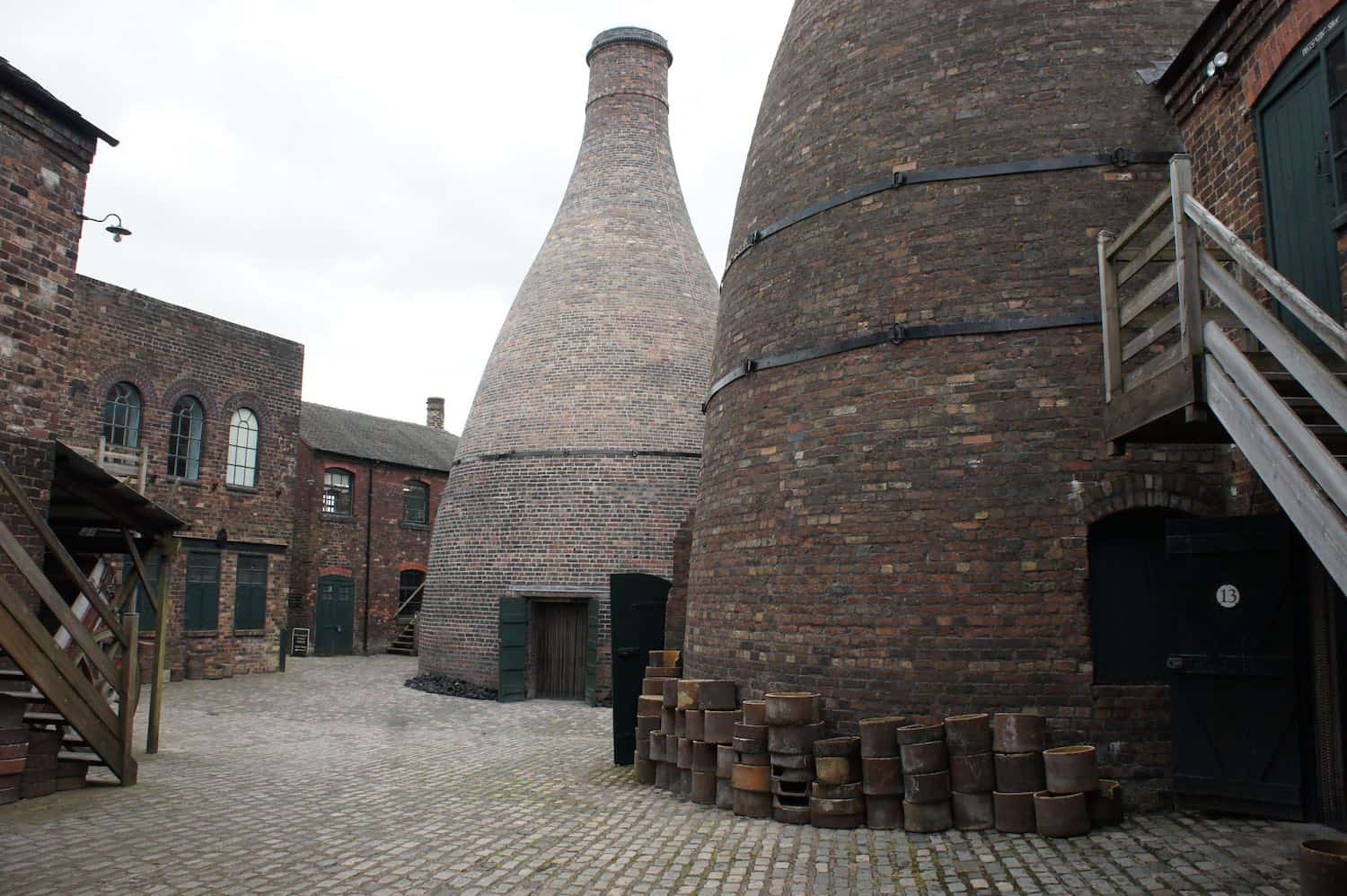 41+ FASCINATING Facts about Stoke-on-Trent, England