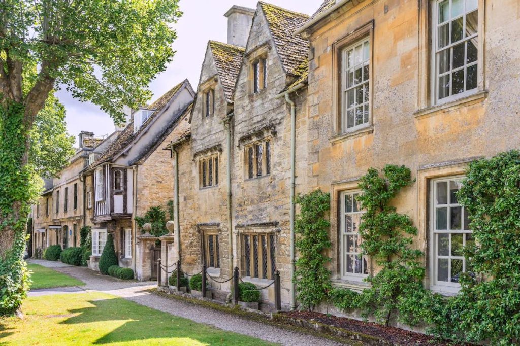 17 Charming Cotswolds Villages: A Complete Guide to Must-Visit Locations